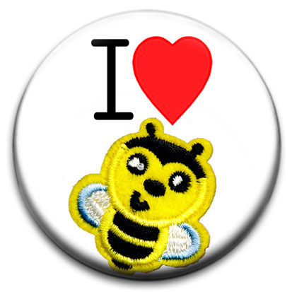 I Heart Bees Badge – RetroBadge